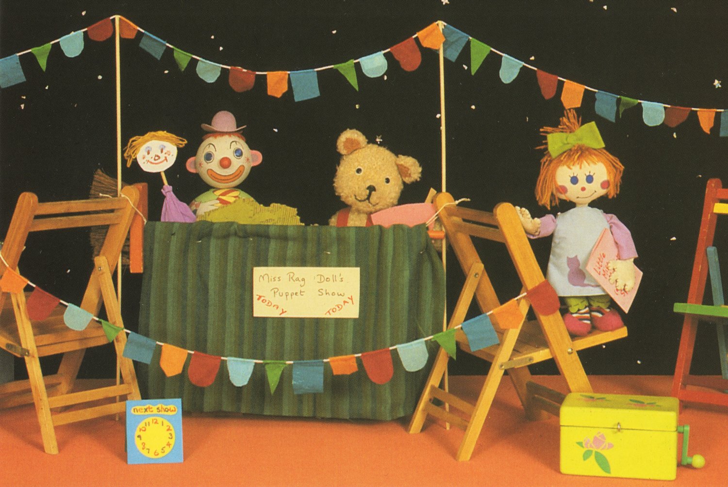 Playboard Puppets | World Encyclopedia of Puppetry Arts